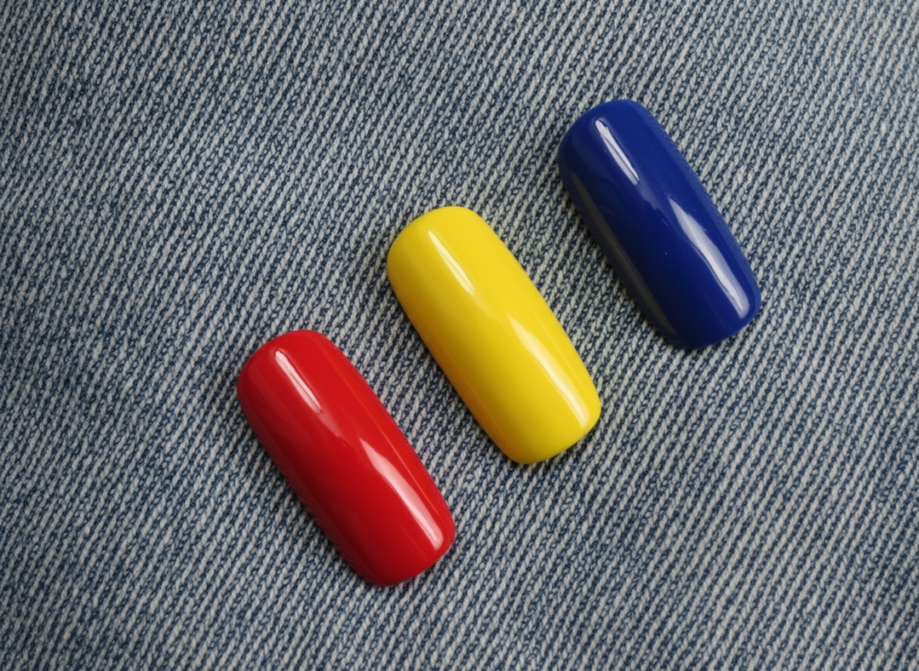 10 Mismatched Nail Ideas That Add a Fun, Whimsical Twist to Your ...